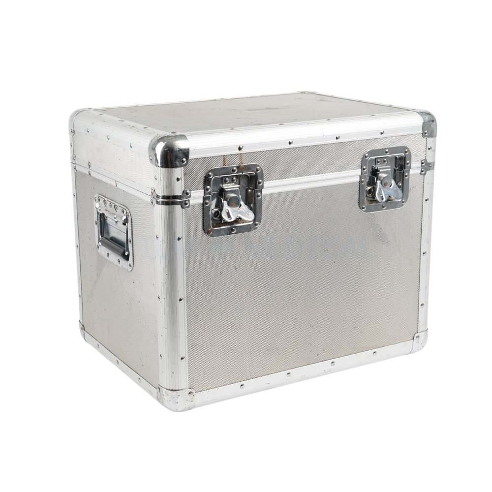 Flight Case | FILM MEDICAL